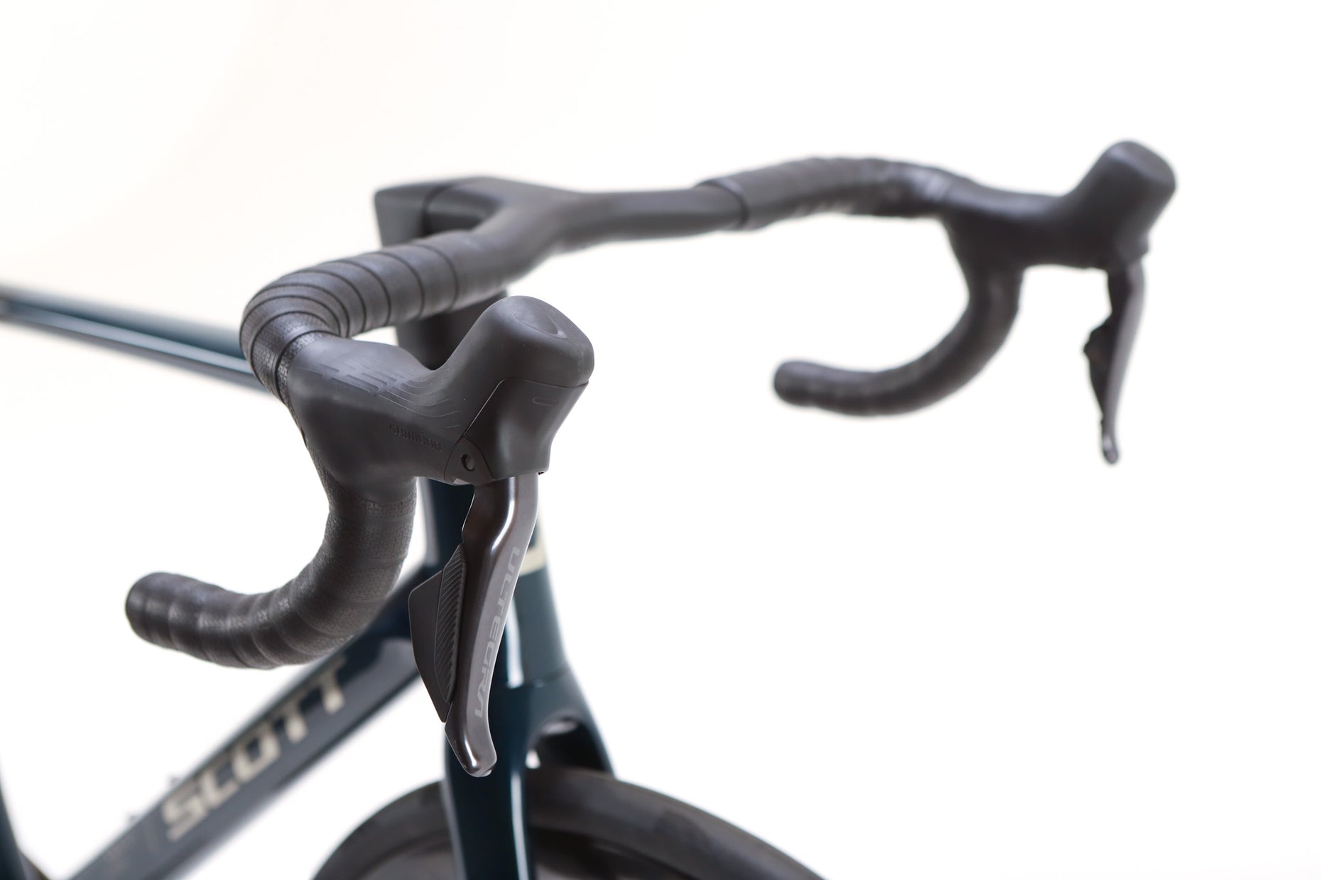 Scott Addict 20 Shimano Ultegra Di2 Disc Road Bike 2025, Size Large ...