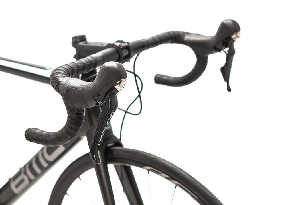 BMC Teammachine SLR02 Disc Two Shimano Ultegra Road Bike 2019, Size 54 ...