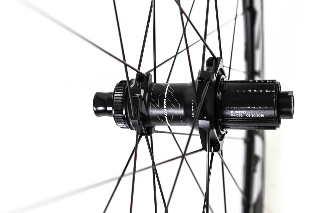 Giant SLR1 Disc Carbon Wheelset, Shimano Freehub – Cycle Exchange